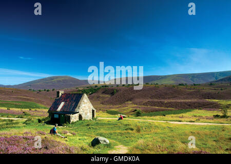 Ryvoan Bothy at the base of Meall a Bhuachaille, Abernethy Nature ...