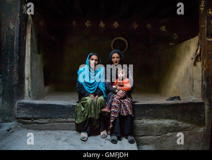 Afghan family inside their traditional pamiri house, Badakhshan ...