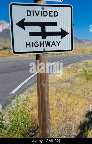 Divided Highway Sign Stock Photo - Alamy