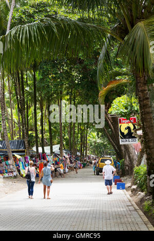 Street scene, Dominical town, Costa Rica, Central ( Latin ) America ...