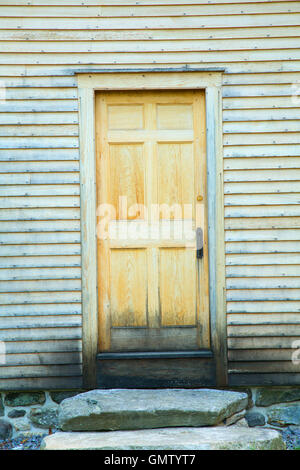 Caesar Robbins House door, Minute Man National Historical Park ...