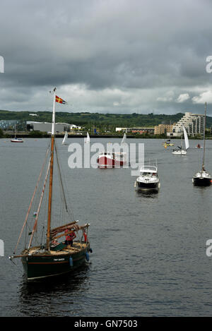 Cardiff Bay Barrage lies across the mouth of Cardiff Bay, Wales between ...