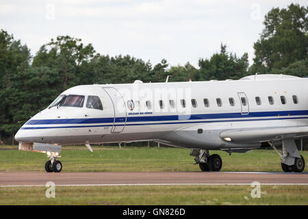 Belgian Air Component (Air Force) Embraer ERJ-135LR VIP aircraft at ...