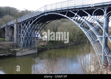 Iron Bridge, Coalbrookdale, Shropshire, 1777 - 1779. Architect: Thomas ...