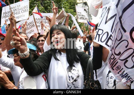 Philippines. 31st Aug, 2016. Marcos supporters make ''V'' signs, a hand ...