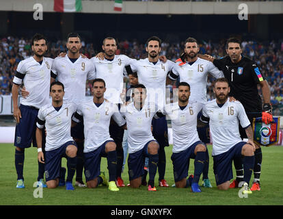 France pose for a team photo ahead of the World Cup Group I soccer ...
