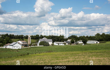Amish family farm in Holmes county Ohio USA Stock Photo - Alamy