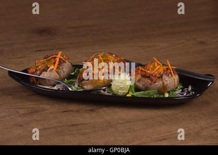 Turkey chilli jacket potatoes Stock Photo - Alamy