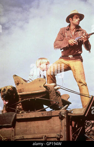 HONDO, Ralph Taeger, Buddy Foster, Kathie Browne, 1967 Stock Photo - Alamy