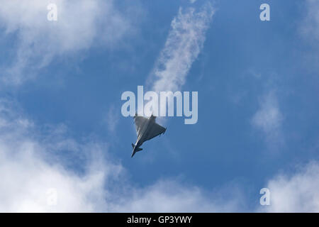 Typhoon fighter jet test pilot Keith Hartley, chief test pilot for BAE ...