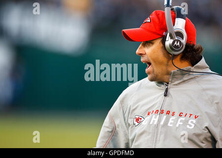 Kansas City Chiefs head coach Andy Reid watches a drill during the NFL ...