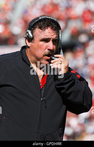 San Francisco 49ers defensive line coach Kris Kocurek stands on the ...