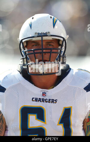 San Diego Chargers center Nick Hardwick snaps the ball against the ...