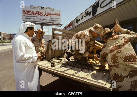 1990 - Dammam, Saudi Arabia - US Army soldiers based in Saudi Arabia ...