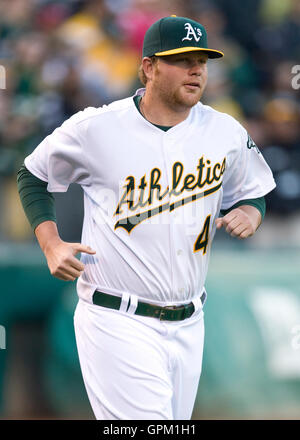 Oakland Athletics pitcher Brett Anderson works against the Seattle ...
