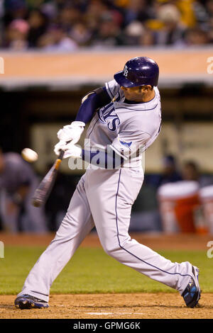 Tampa Bay Rays first baseman Yandy Díaz (2) waits to workout during ...