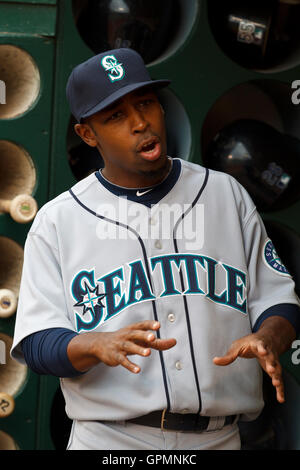 Seattle Mariners' Chone Figgins in action in a baseball game Friday ...