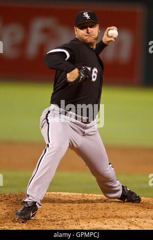 Chicago White Sox starting pitcher Dallas Keuchel in action against the ...