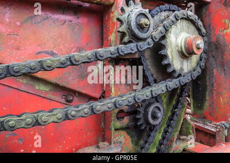 chain driven machinery Stock Photo - Alamy