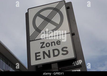 Zone ends, sign Stock Photo - Alamy