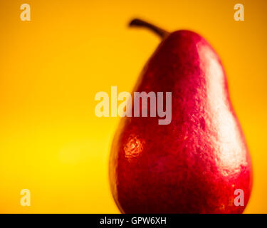 Red Anjou pears close up on leaf Stock Photo - Alamy