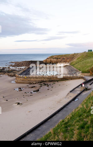 Tynemouth Outdoor Pool (Lido) at Longsands, Tynemouth Stock Photo - Alamy