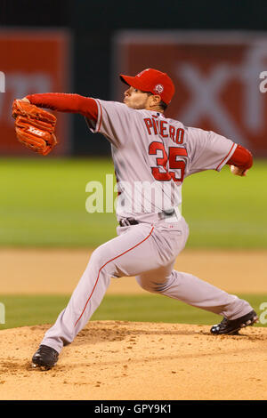 Los Angeles Angels' Joel Pineiro pitches against the Boston Red Sox in ...