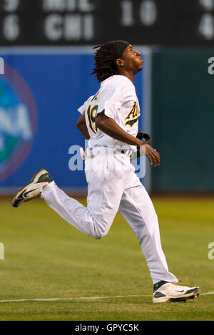 Oakland Athletics second baseman Jemile Weeks (19) prepares for the ...