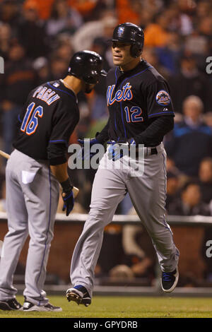 New York Mets center fielder Luis Robert Jr. (88) hits a three run home ...