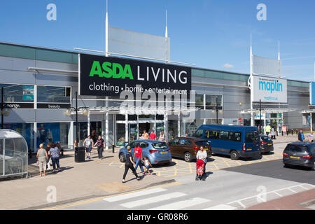 Shopping at George in Asda Stock Photo - Alamy