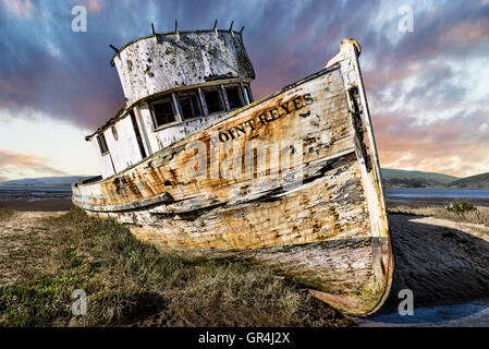 SHIPWRECK WOODEN SHIP FALLING APART ON PEBBLE SHORE BOAT NAME TRY AGAIN ...