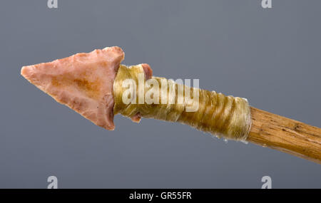 Real American Indian bird point pink flint arrowhead Stock Photo - Alamy