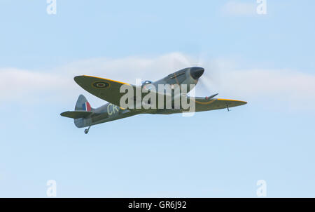 Supermarine Spitfire Mk XVI Stock Photo - Alamy