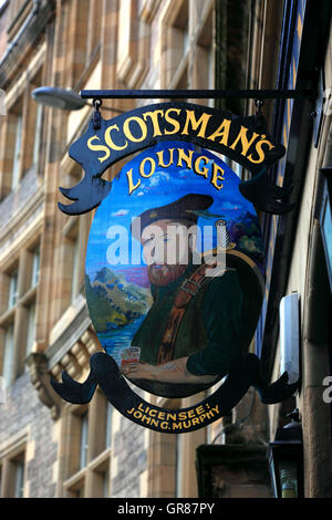 The Scotsman's Lounge in Cockburn Street Edinburgh Scotland UK Stock ...