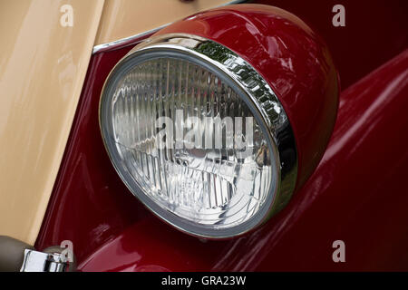 Detail BMW Isetta 300 Stock Photo - Alamy