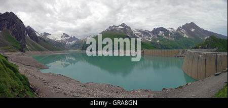 Mooserboden dam and reservoir, Kaprun, Zell am See, Salzburg, Austria ...