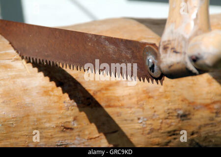 rusty, wood saw, rusted Stock Photo - Alamy