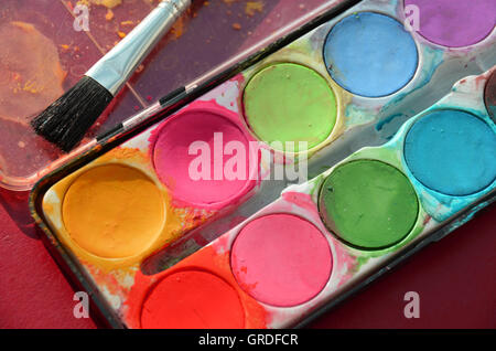 colour, brush, paint, box, boxes, used, watercolour, watercolor, dyer ...