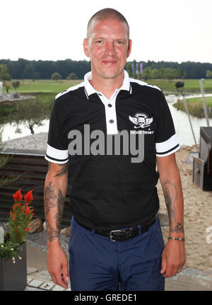 CHRISTIAN ZIEGE GERMANY & AC MILAN 09 September 1997 Stock Photo - Alamy