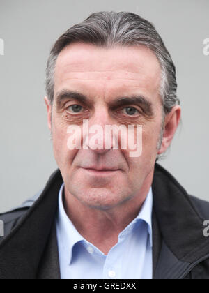 Ralf Minge Sg Dynamo Dresden Stock Photo - Alamy