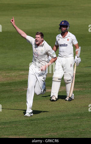 David Balcombe of Hampshire celebrates the wicket of Adam Wheater ...