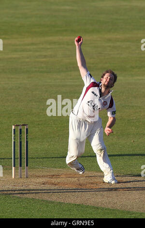 Steven Crook in batting action for Middlesex - Essex CCC vs Middlesex ...
