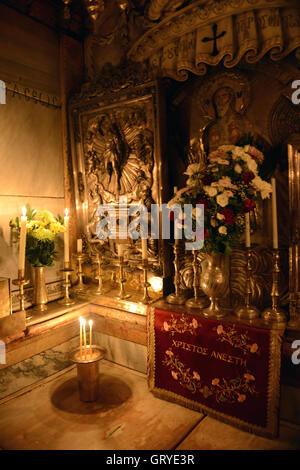 The chamber of the of Sepulchre inside the church of the holy Sepulchre ...