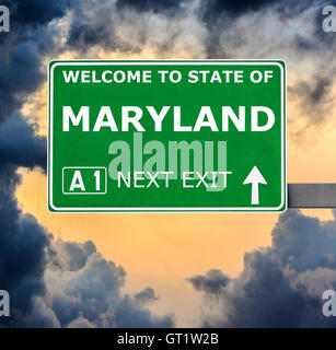Welcome to Maryland road sign with blue sky Stock Photo - Alamy