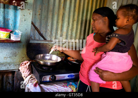 Chagos - 06/04/2012 - Mauritius - The family of Meri Elysee at home in ...