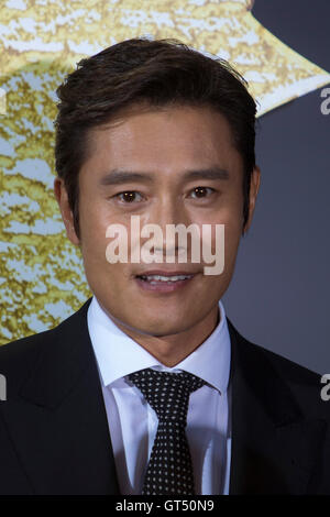 Toronto, Canada. 08th Sep, 2016. Chris Pratt (l) and Ethan Hawke attend ...