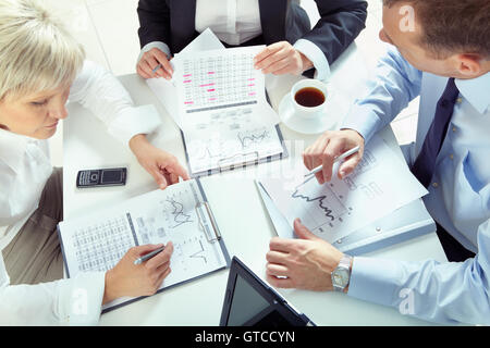 Financial report & statistics Stock Photo - Alamy