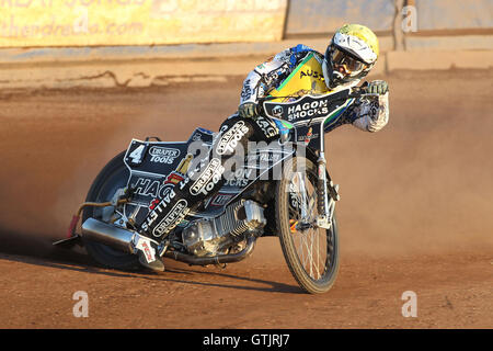 Heat 25: Darcy Ward (Australia) out in front - FIM Speedway World Under ...