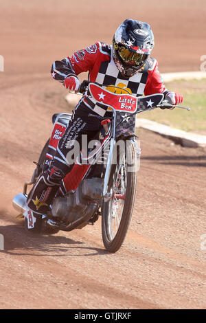 Ben Morley of Hackney Hawks in riding action - Hackney Hawks Speedway ...