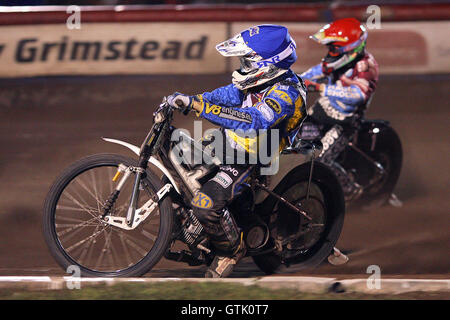 Heat 10: Cameron Woodward (blue) behind Simon Stead (yellow) - Lakeside ...
